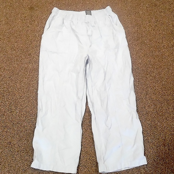 Laura Scott | Pants & Jumpsuits | Laura Scott Capris | Poshmark